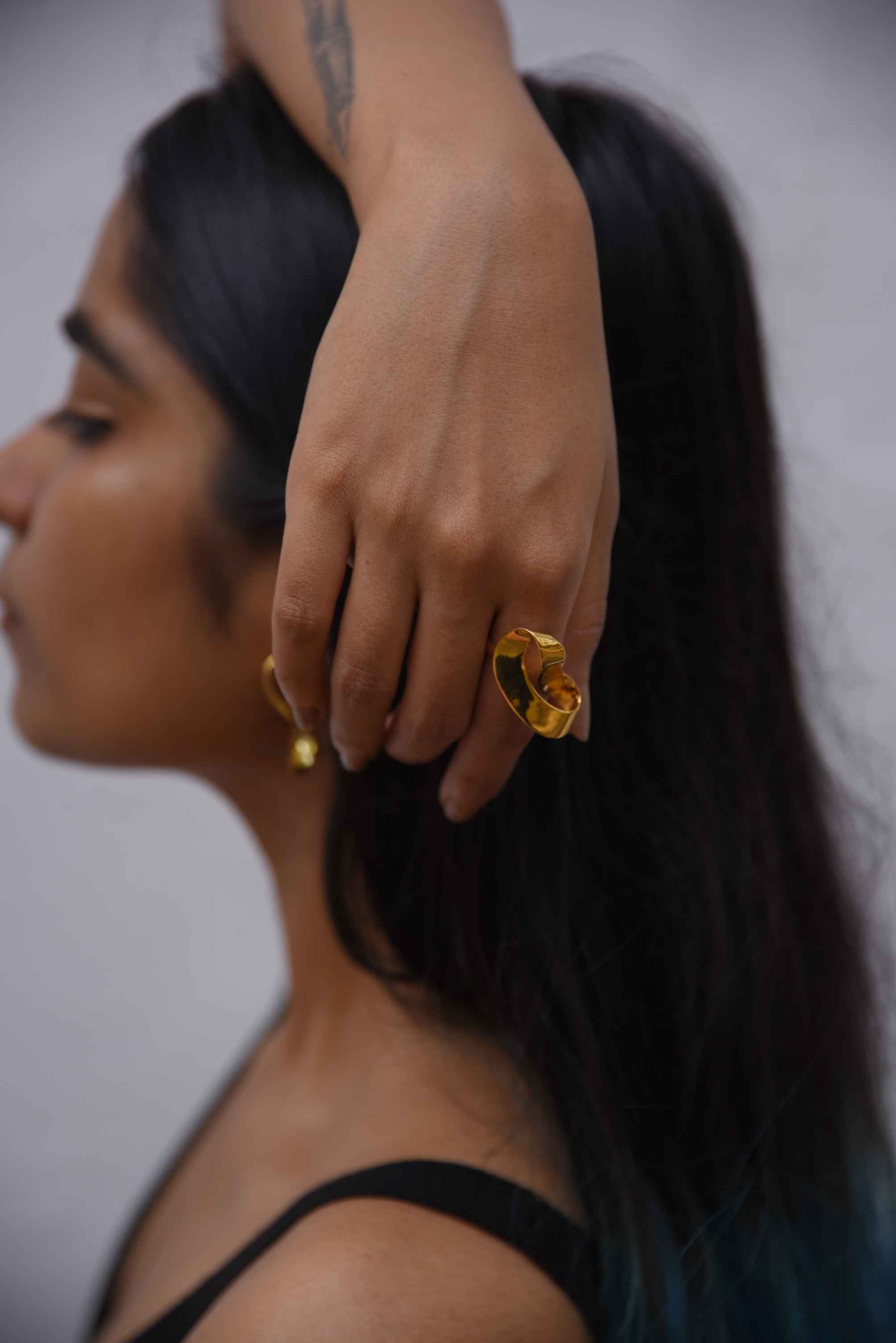 Fold Ring - Gold – KIRA The Label